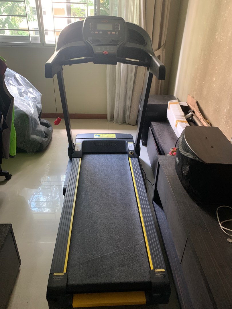 Threadmill, Sports Equipment, Exercise & Fitness, Cardio & Fitness ...