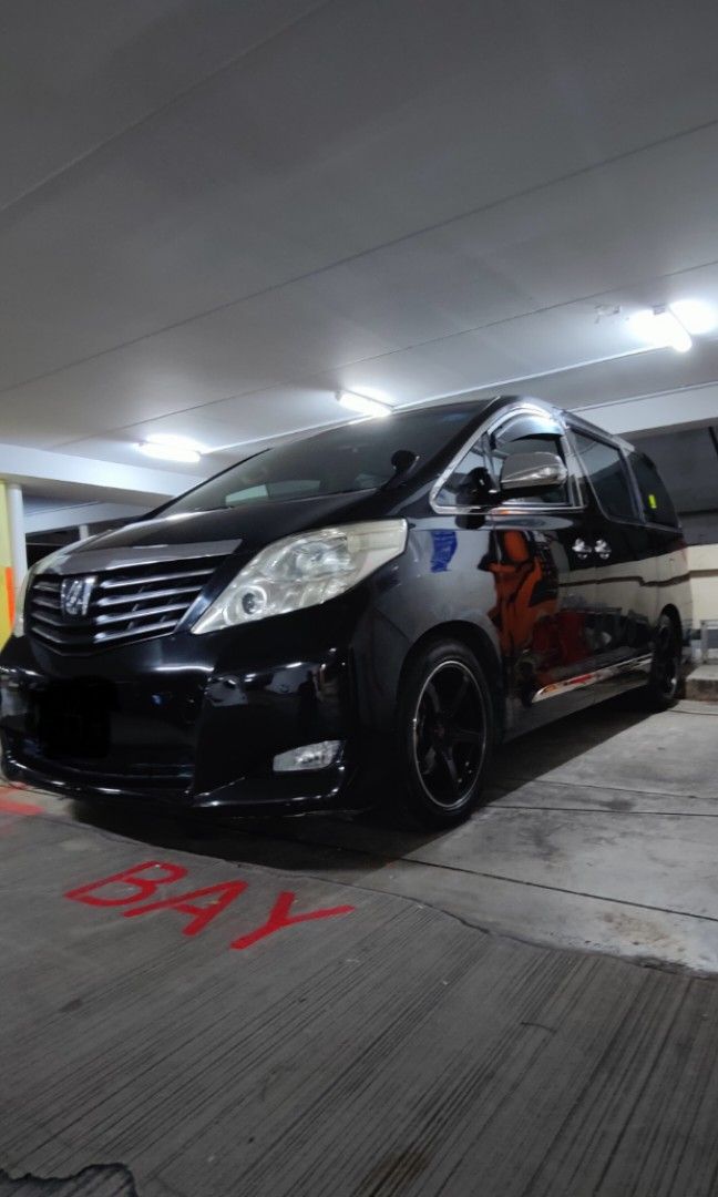 Toyota Alphard/Airport transfer/Woodlands Checkpoint transfer/Tanah ...