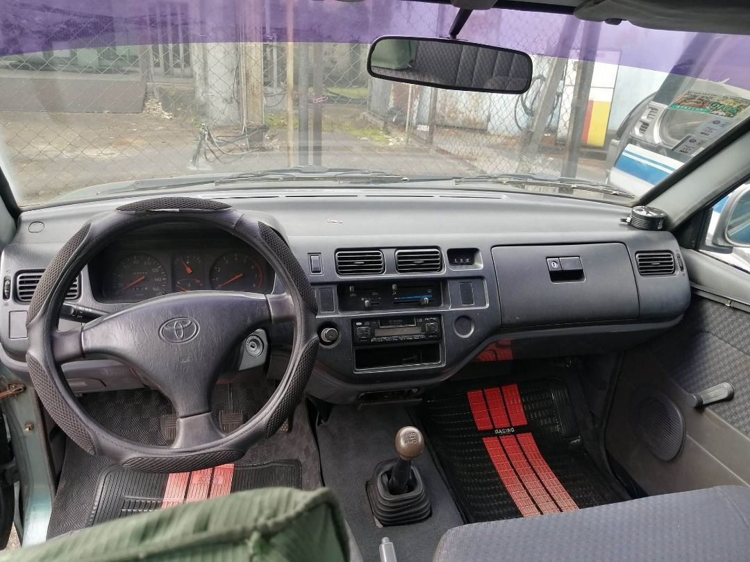 Toyota revo REVO Manual on Carousell