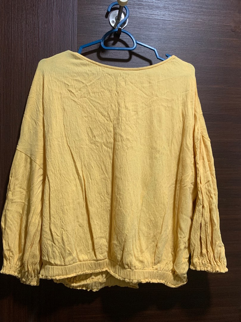 Uniqlo yellow top, Women's Fashion, Tops, Blouses on Carousell