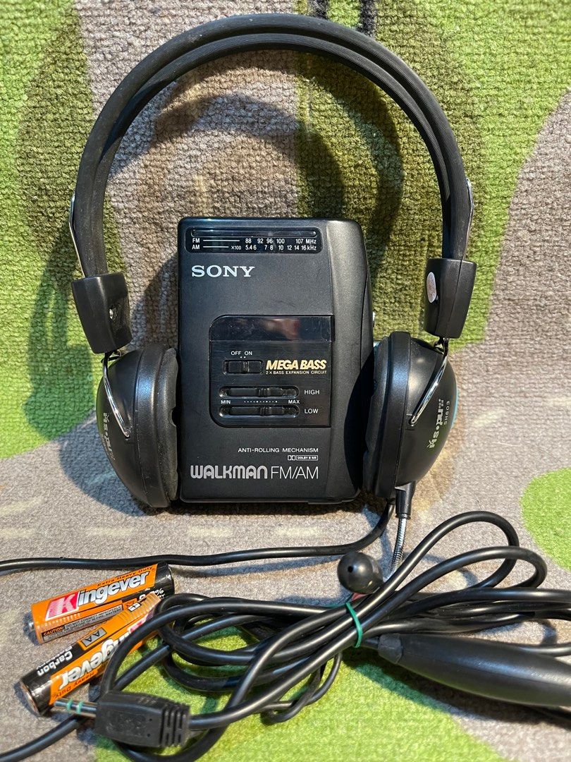 Vintage Sony Walkman Megabass Cassette Radio Complete FM AM with ...
