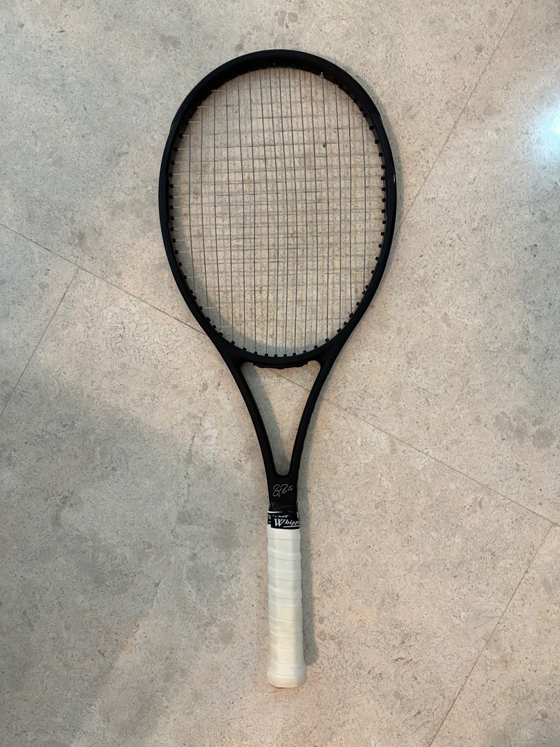 Wilson RF Pro Staff 97 v11, Sports Equipment, Sports & Games, Racket & Ball Sports on Carousell