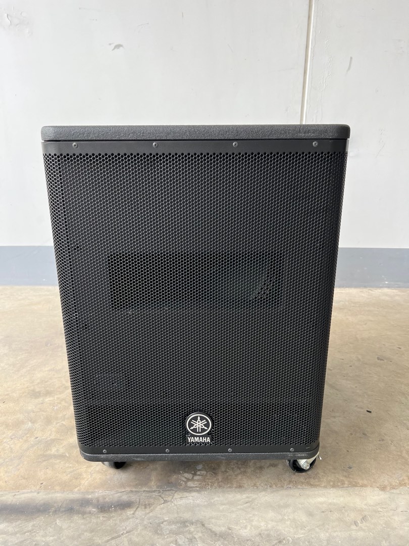 Yamaha Powered Subwoofer DXS15, Audio, Soundbars, Speakers & Amplifiers ...