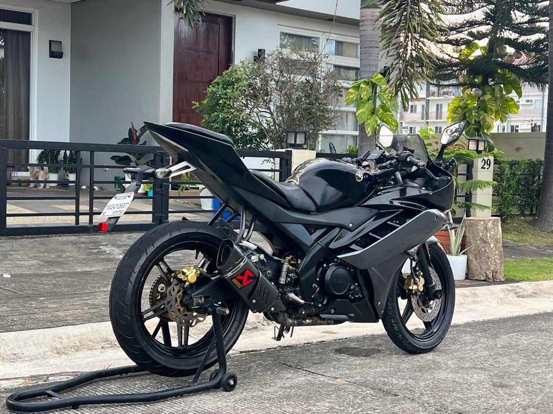 YAMAHA R15 V2 2015, Motorbikes, Motorbikes for Sale on Carousell