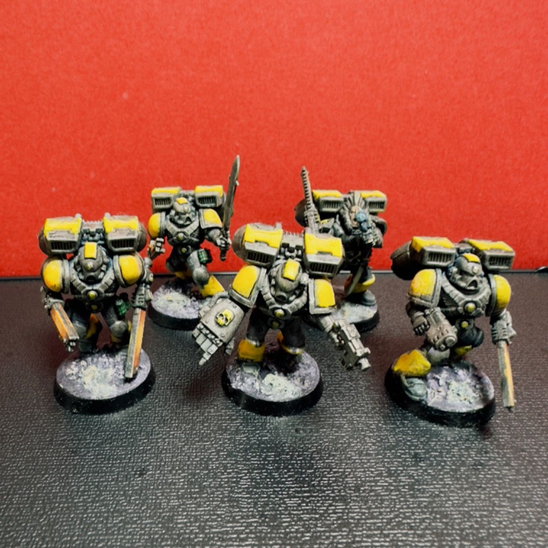 5 nicely painted yellow Warhammer Jetpack space marine vanguard ...