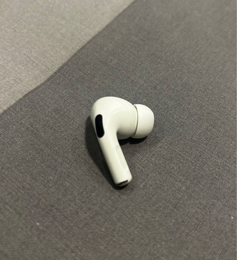 Apple Airpods Pro Gen 1 Right Side, Audio, Earphones on Carousell
