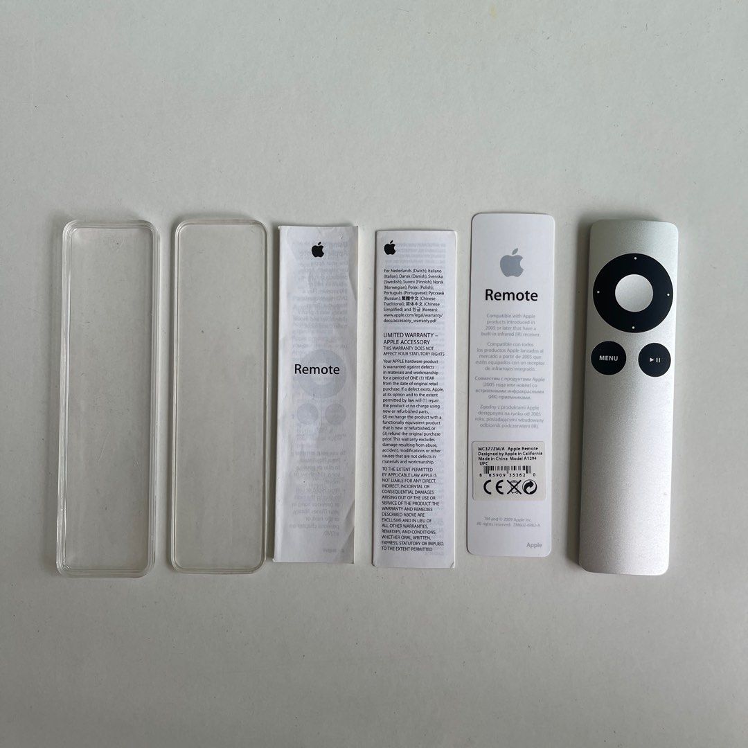 Apple Infrared Remote (complete set), Computers & Tech, Parts ...