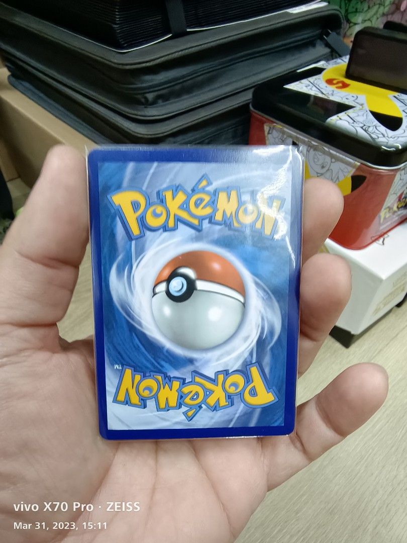 Arceus Vstar Gold Secret Rare 184/172, Hobbies & Toys, Toys & Games on Carousell