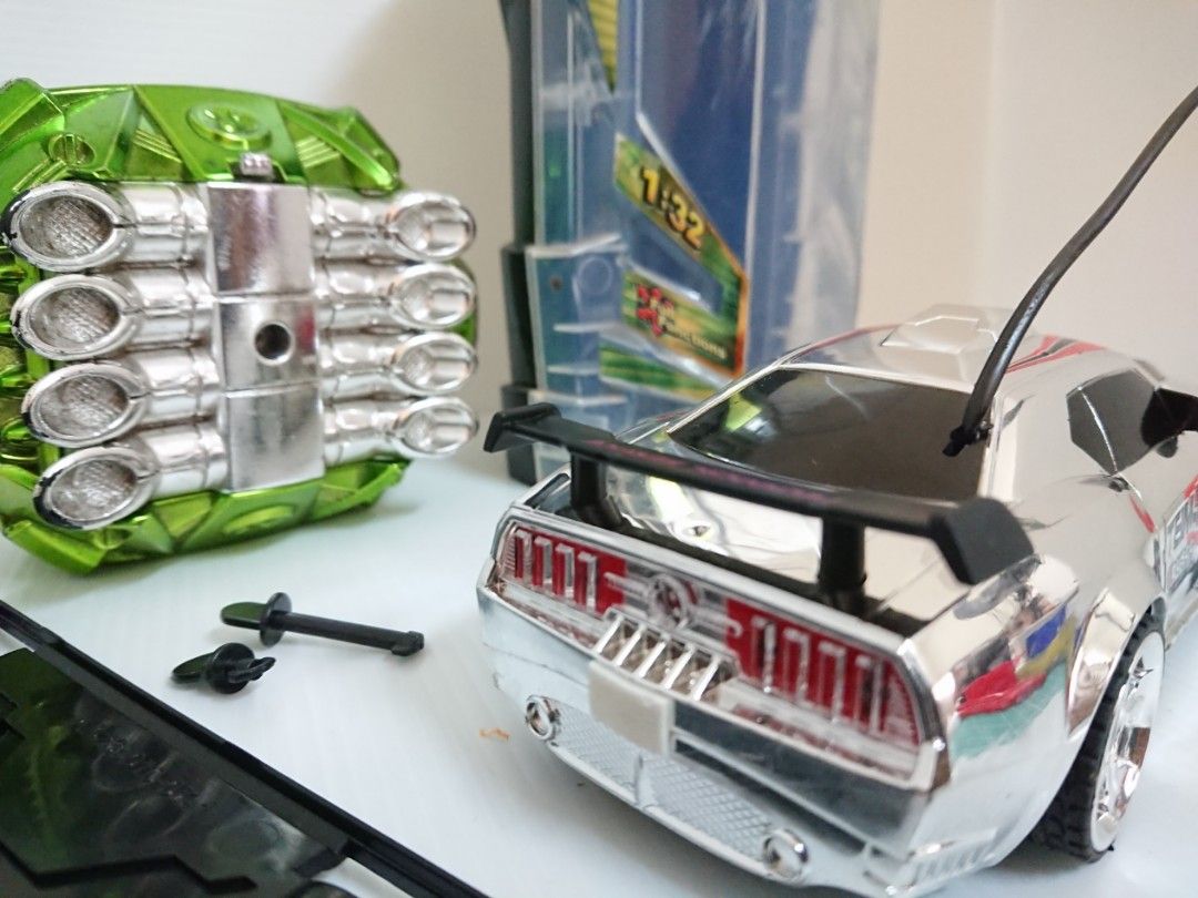 Auldey GEN X Race Tin Remote Control Car, Hobbies & Toys, Toys & Games ...