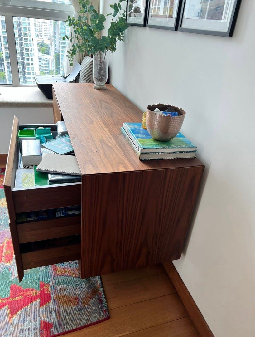 Beautiful wooden chest of drawers - 150cm, Furniture & Home Living ...