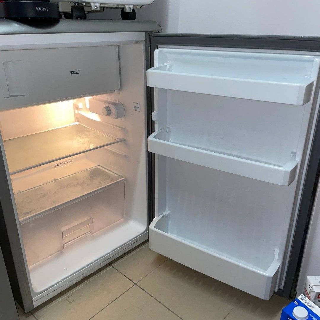 Medium Bar Fridge 119L (Compact and Small), TV & Home Appliances ...