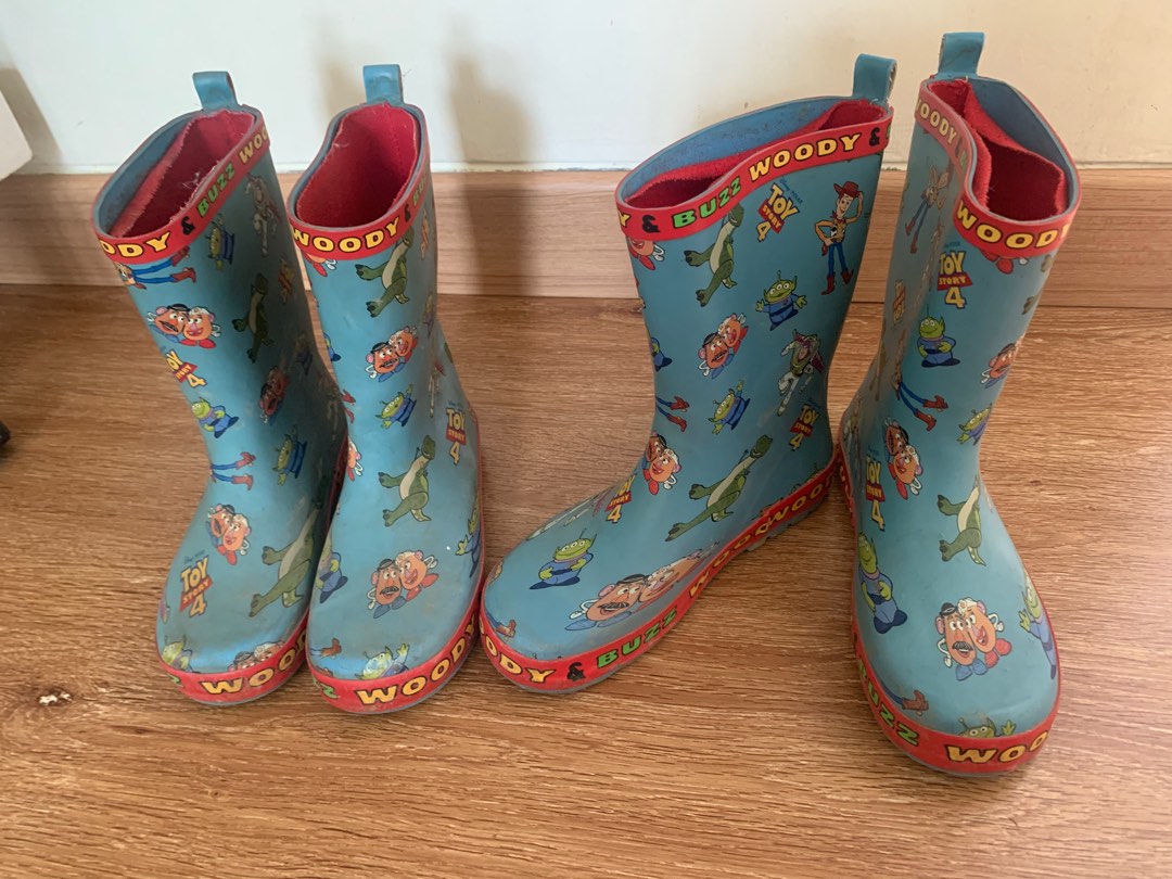 sepatu boot Boots Anak Toys story 4, Bayi & Anak, Lainnya di Carousell