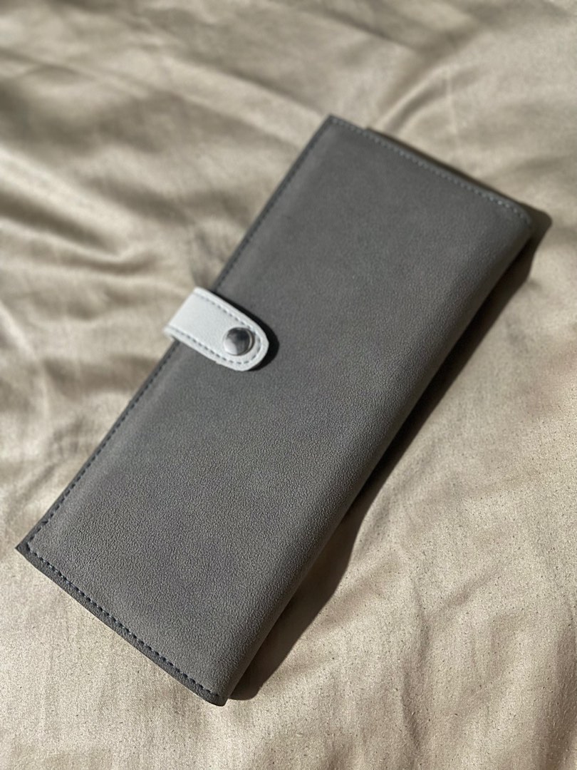 Check Booklet Wallet on Carousell