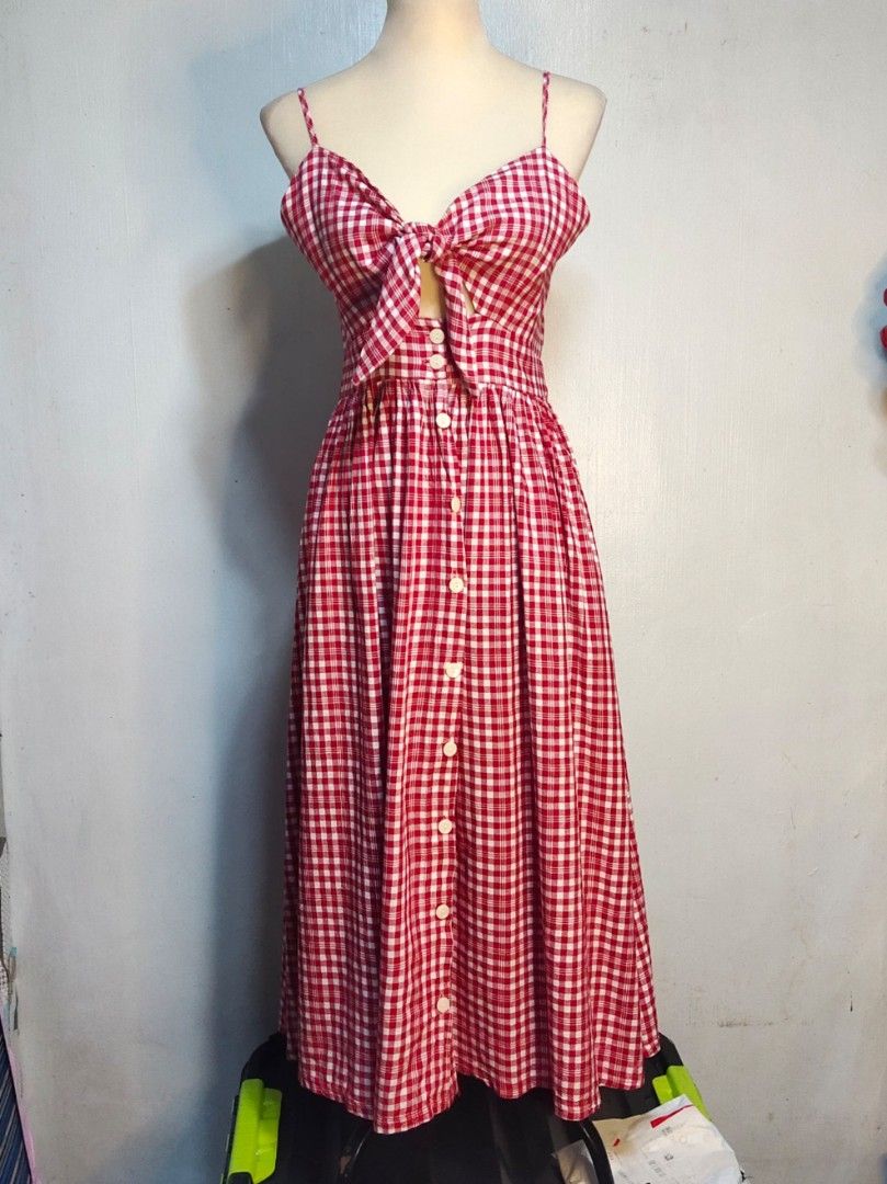 Checkered red midi dress on Carousell
