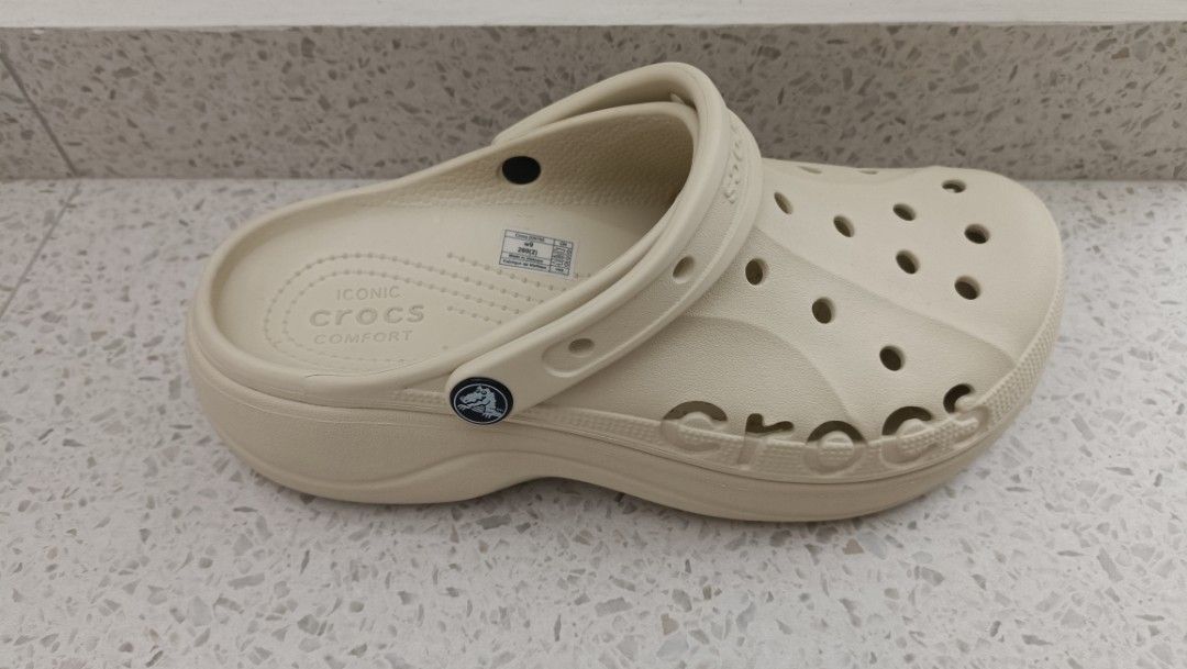 Crocs Baya Platform Clog, Women's Fashion, Footwear, Sandals on Carousell