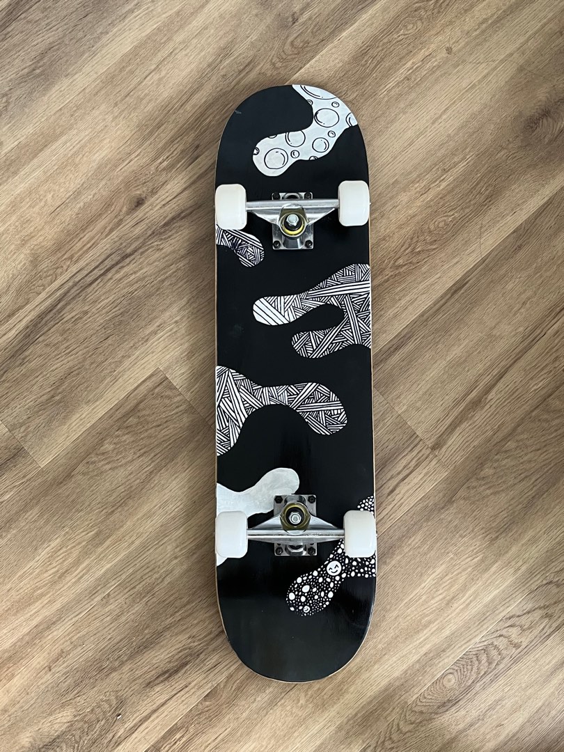 Customised skateboard, Sports Equipment, Sports & Games, Skates ...