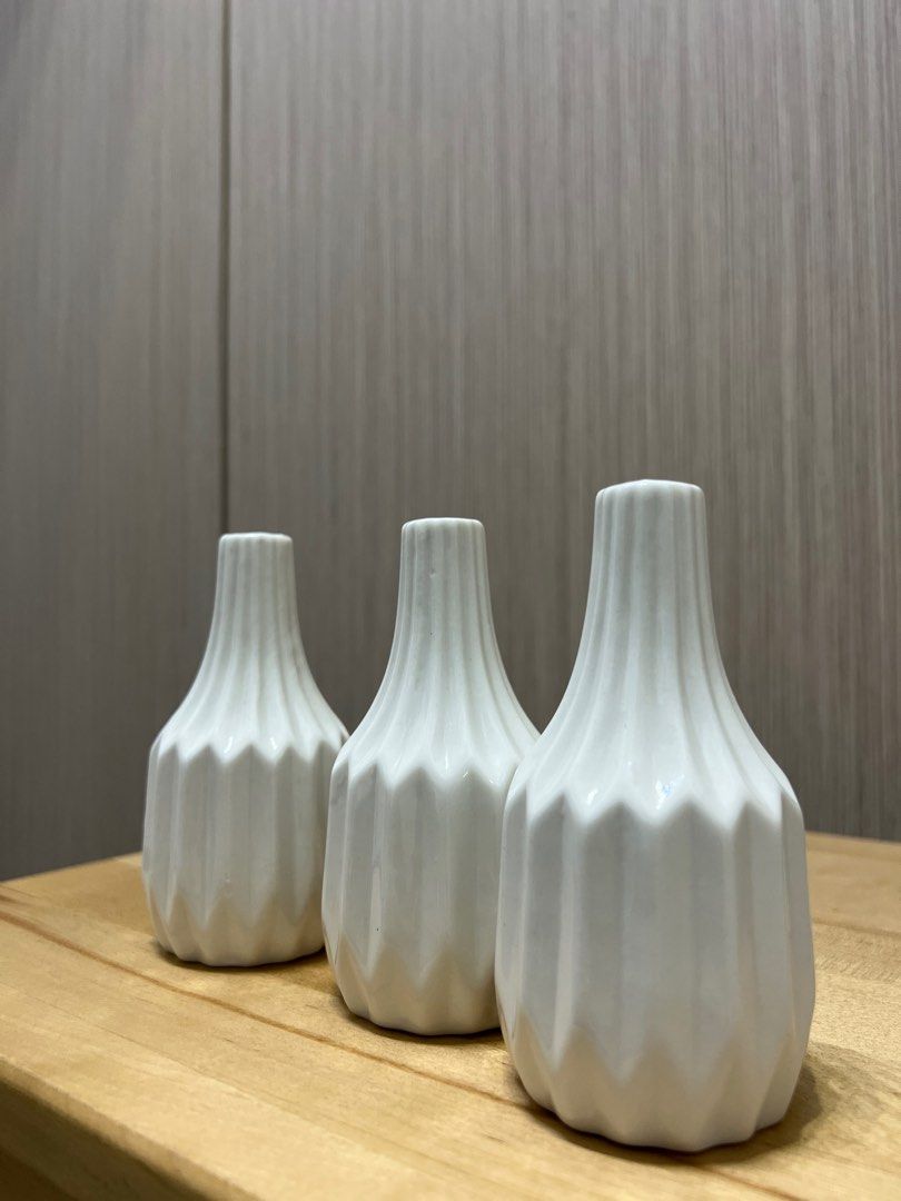 Daiso mini vase, Furniture & Home Living, Home Decor, Vases ...