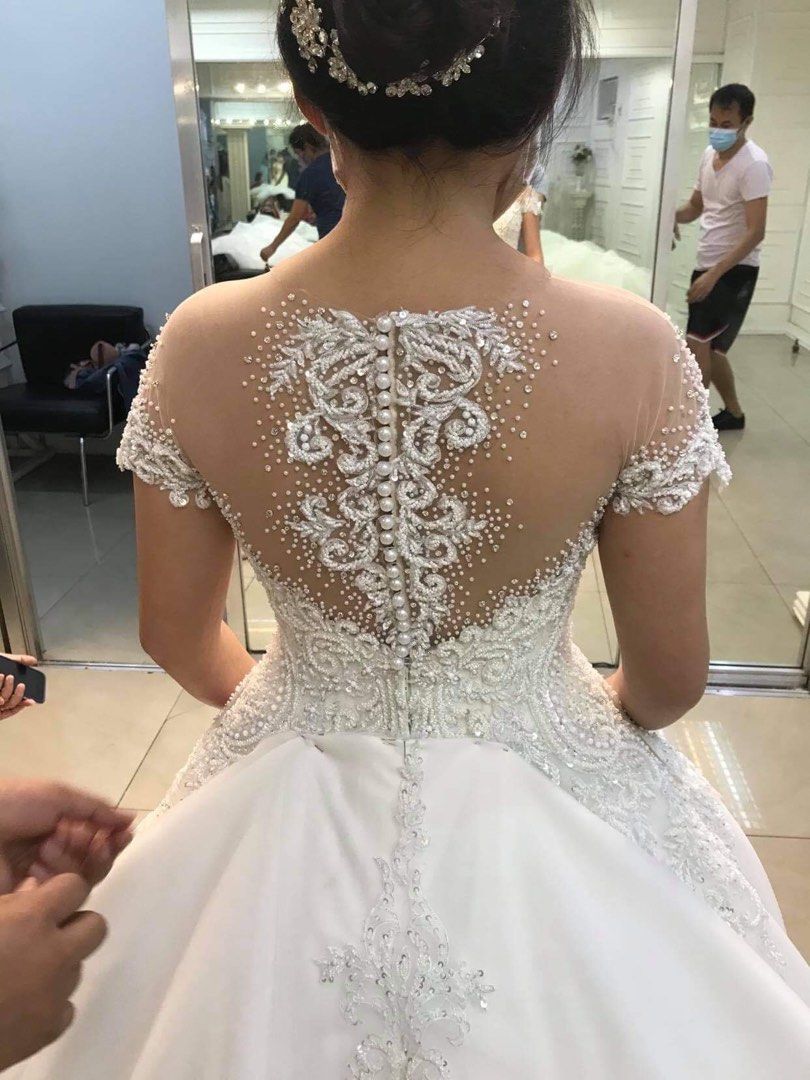 Edward Teng Wedding gown with long trail on Carousell