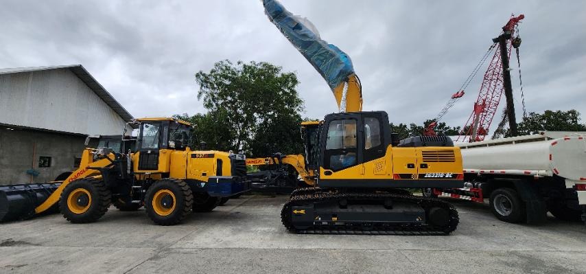 Excavators & Loaders, Commercial & Industrial, Construction Tools ...