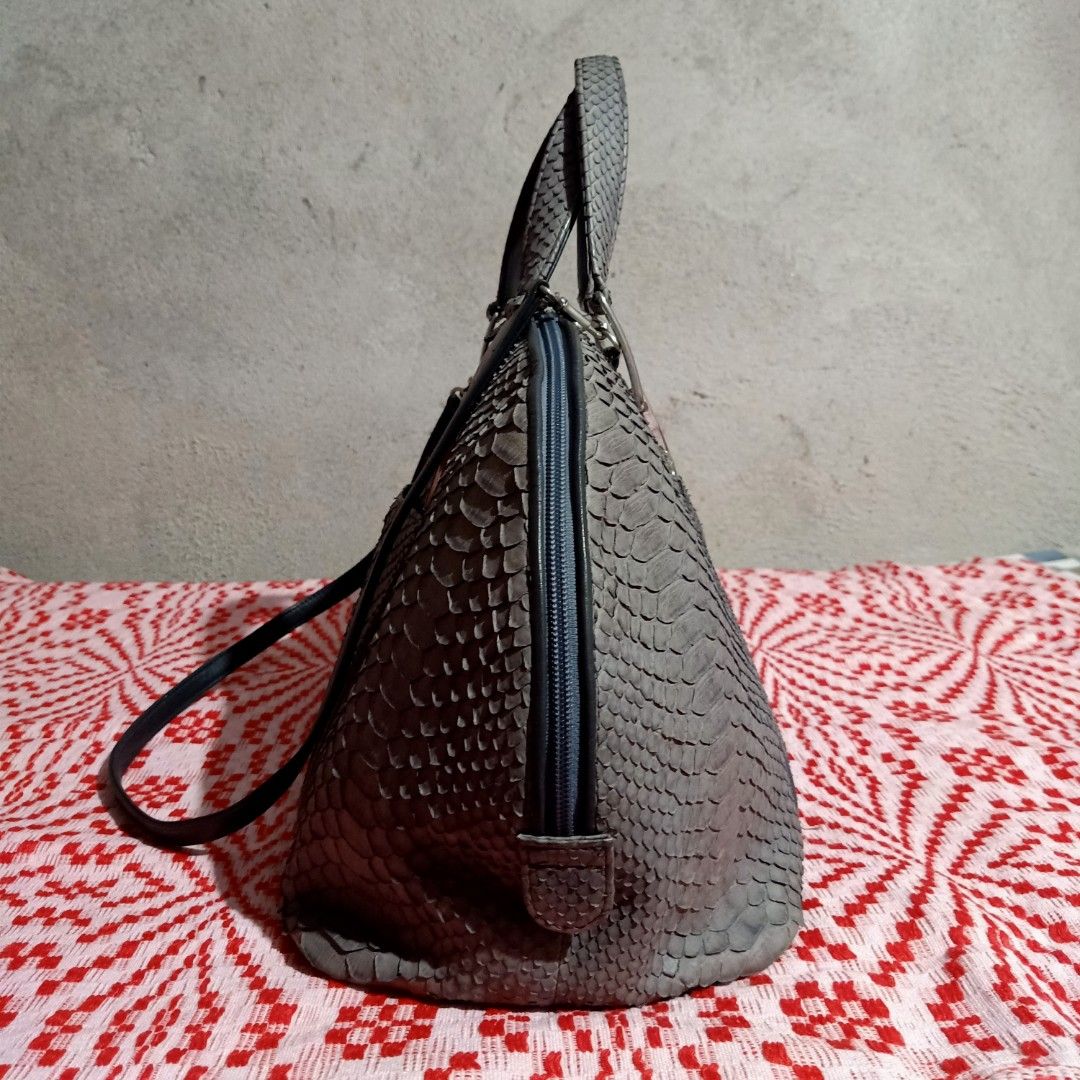 Genuine Python Snake Skin 2-way Bag / Weekender Bag on Carousell