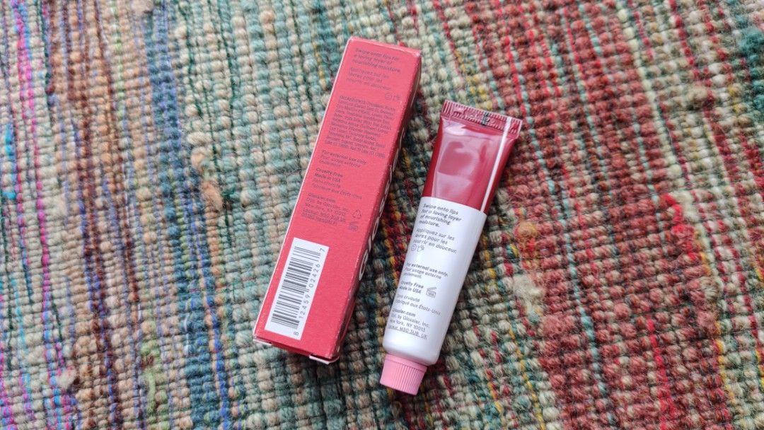 Glossier Cherry Balm Dotcom Original Formula, Beauty & Personal Care, Face, Makeup on Carousell