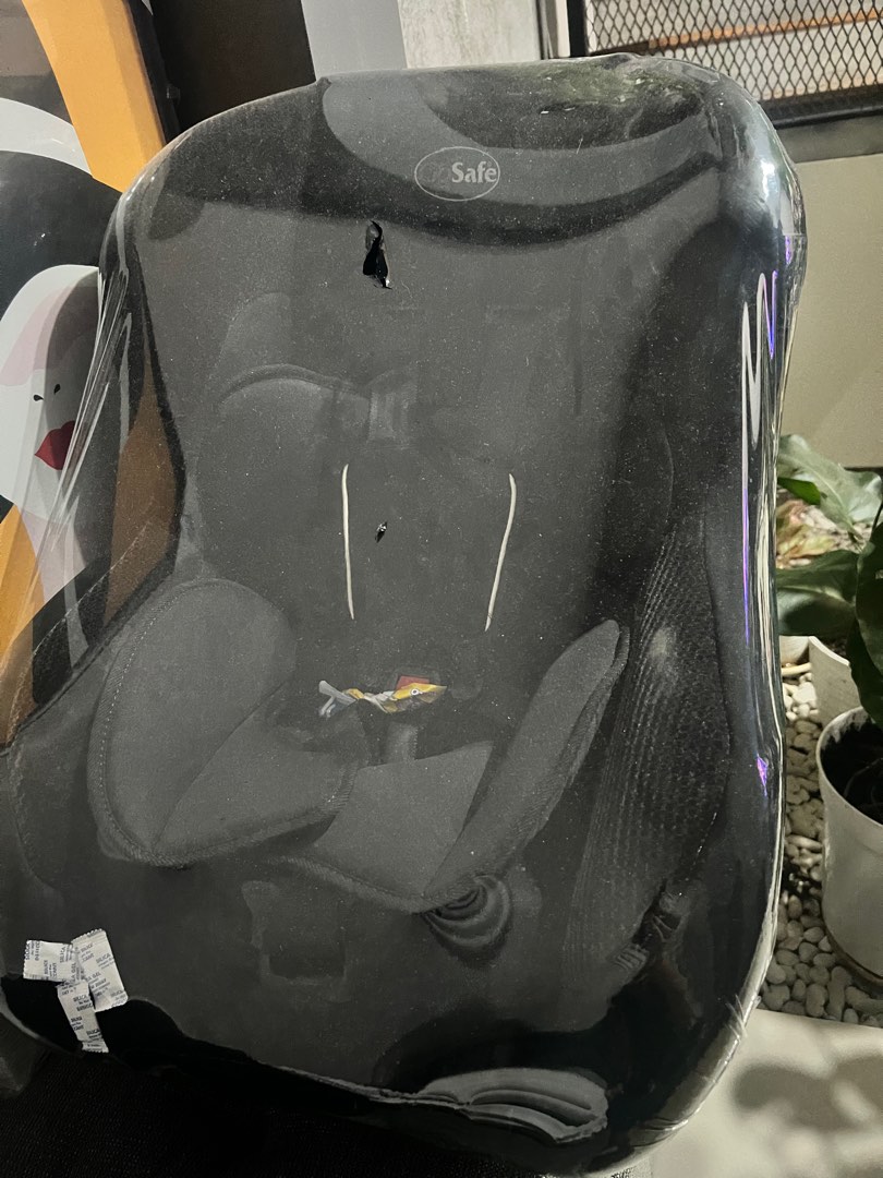 Go Safe Convertible Car Seat, Bayi & Anak, Kereta, Kursi Goyang & Gendongan Bayi di Carousell