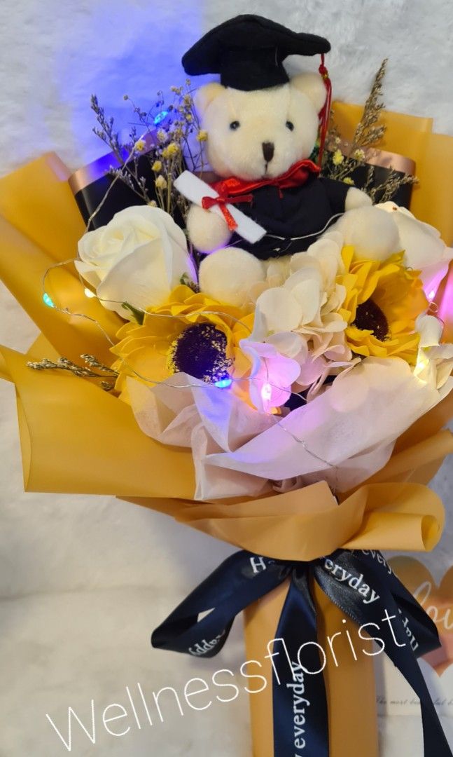 Graduation SunFlower bouquet (Graduation | Convocation), Hobbies & Toys ...
