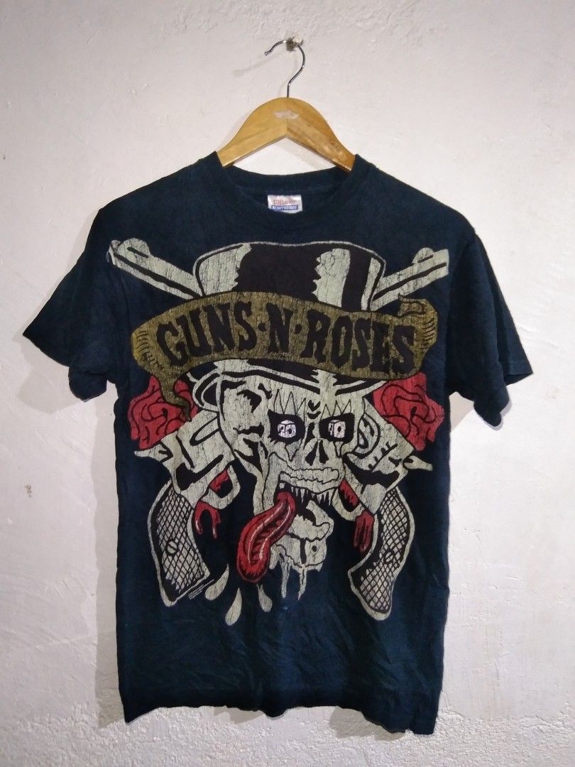 gus n roses vintage, Men's Fashion, Tops & Sets, Tshirts & Polo Shirts ...