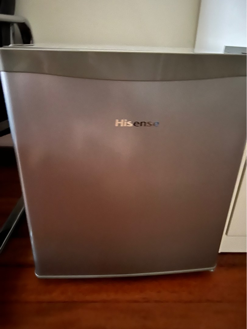 Hisense Mini Bar Fridge 60L, TV & Home Appliances, Kitchen Appliances ...
