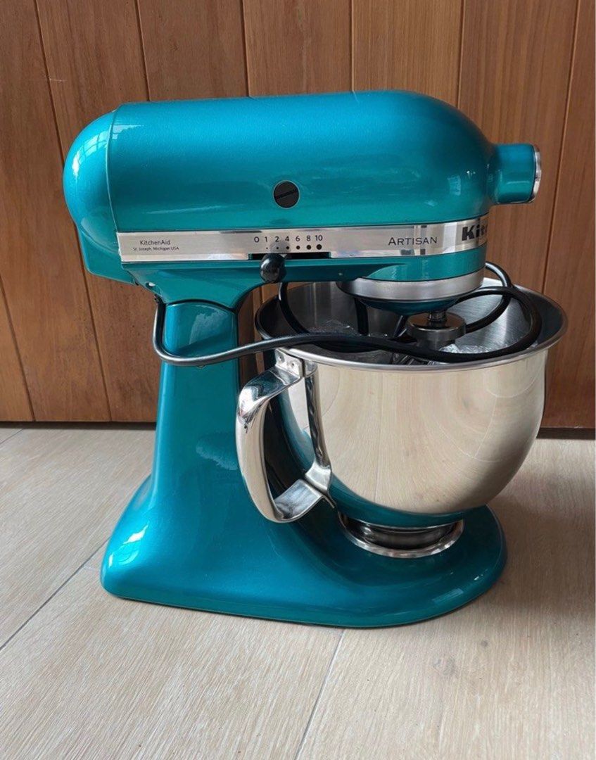 KitchenAid tilt-head stand mixer 5KSM150, TV & Home Appliances, Kitchen ...