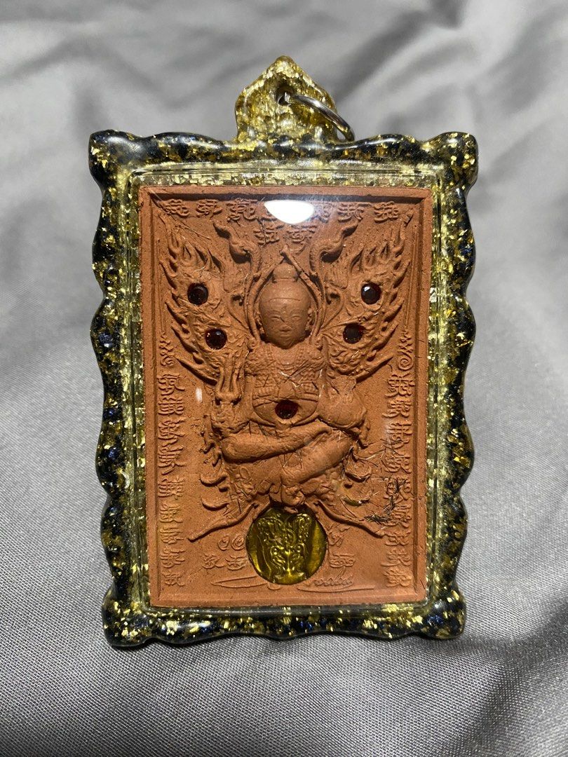 Kruba Krissana Mongdam Baby Butterfly with Somdej Mahalapo, Hobbies ...