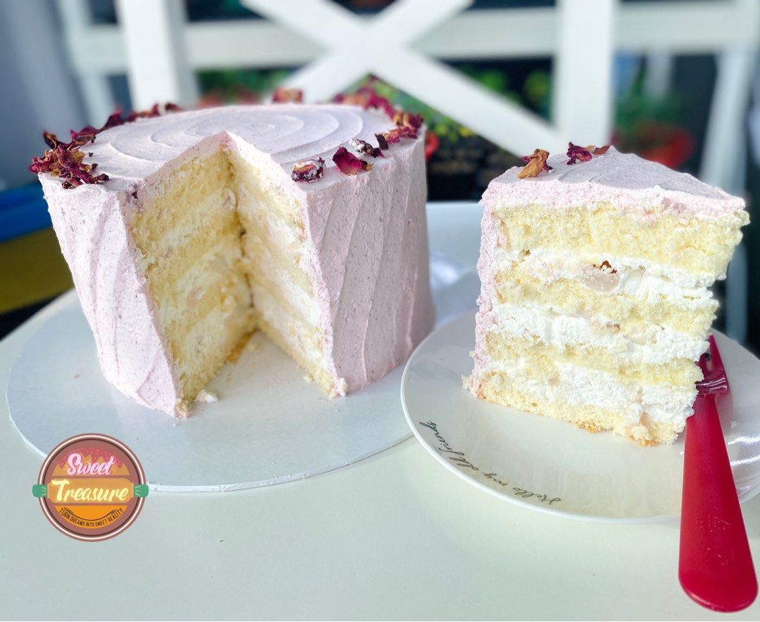 Fluffy Light airy lychee / mango Japanese short cake, Food & Drinks ...