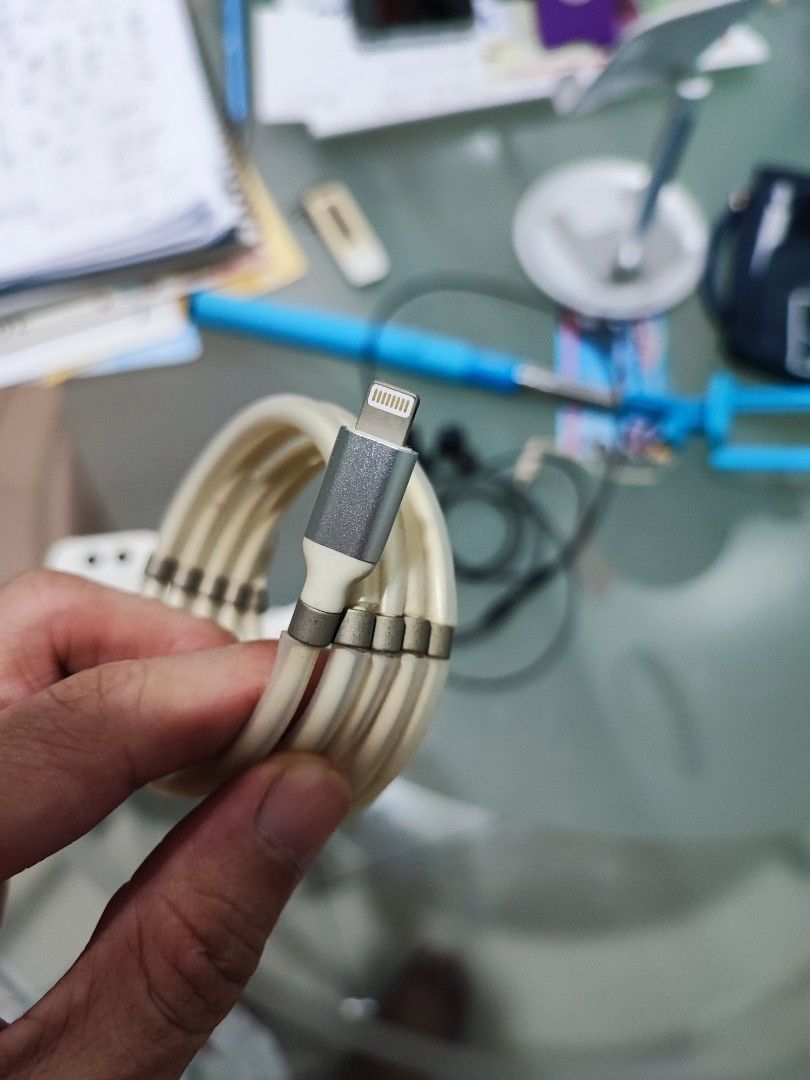 Magnetic lightning cable and slim flat lightning cable, Mobile Phones ...