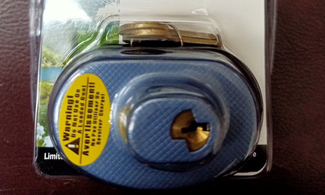 MASTER SECURITY GUN TRIGGER LOCK FOR USEA WITH PISTOL SHOTGUN TO LOCK ...