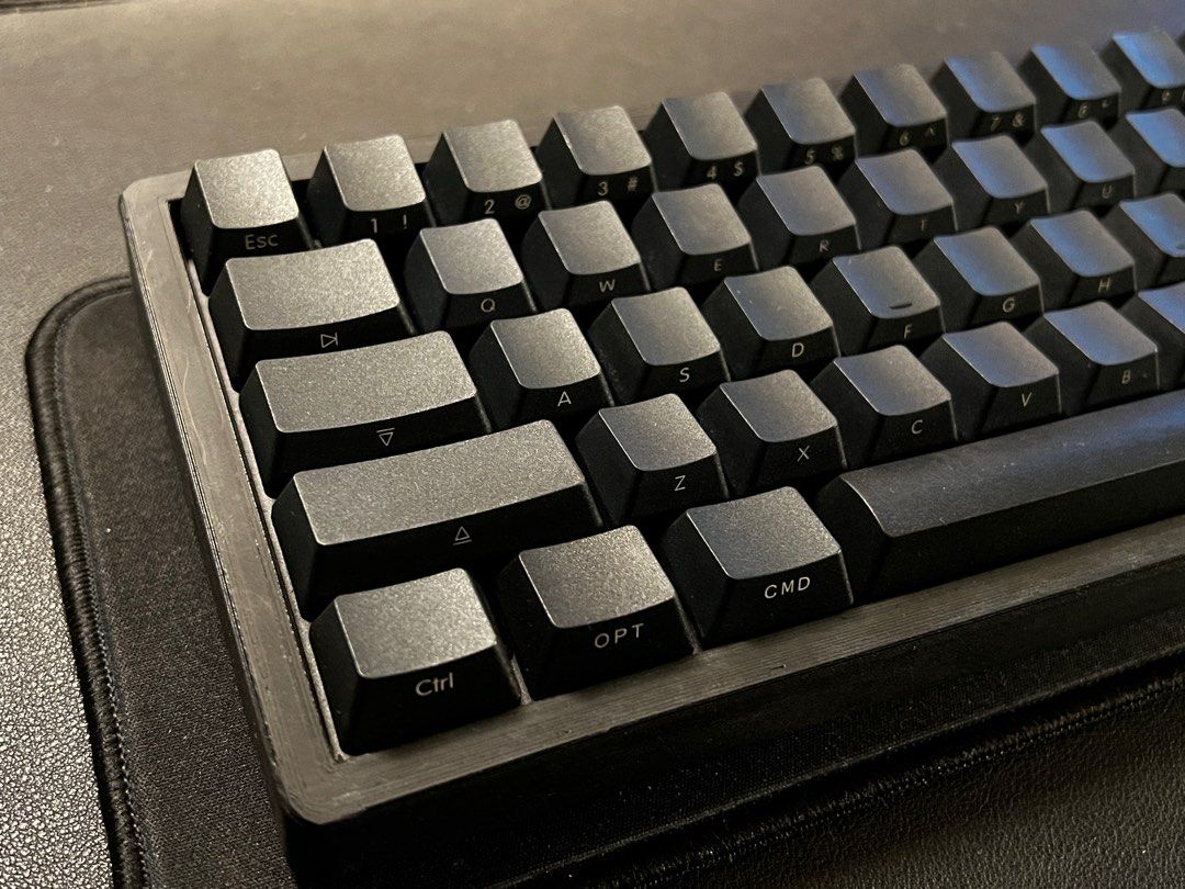 Minimalist, Matte Black, Fully Modded, Hot-swappable Custom Mechanical ...