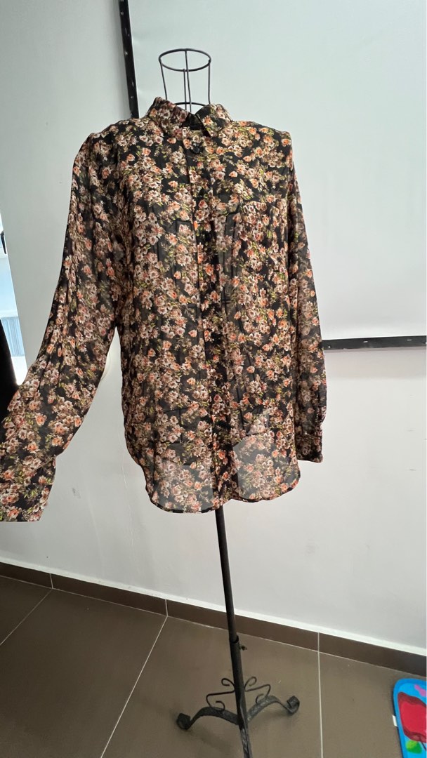 MNG collection, Women's Fashion, Tops, Blouses on Carousell