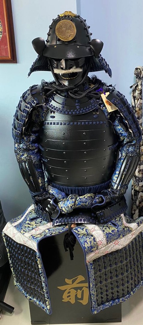 Iron Mountain Armoury Taisho type Samurai Armour, Hobbies & Toys ...