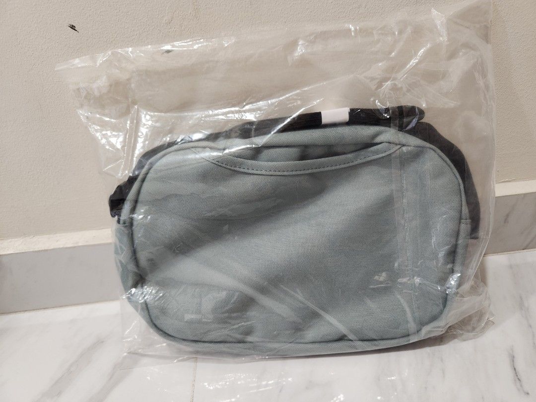 Muji 2-Way Shoulder Bag - Mint Green, Men's Fashion, Bags, Belt bags ...