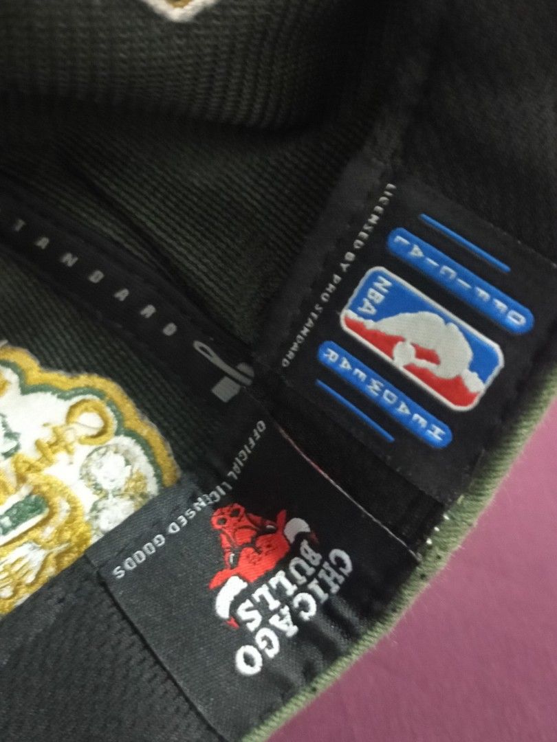 (NEW) Pro Standard Chicago Bulls NBA, Men's Fashion, Watches ...