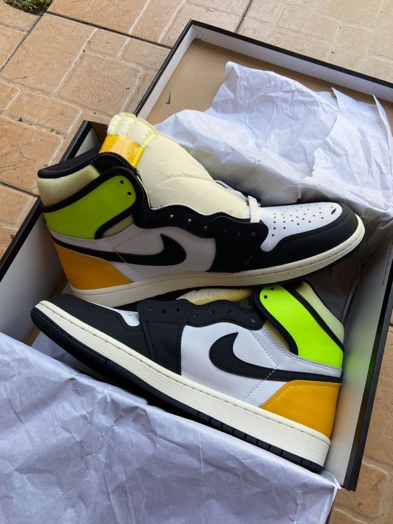 NIKE AIR JORDAN 1 VOLT, Men's Fashion, Footwear, Sneakers on Carousell