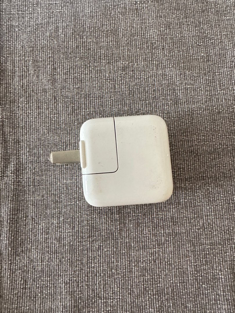 Original iPhone/iPad adapter, Mobile Phones & Gadgets, Mobile & Gadget ...