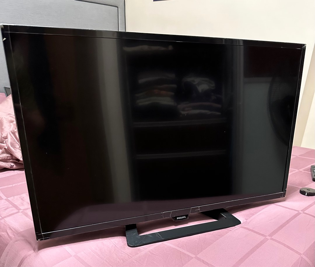 Philips 32inch LED TV, TV & Home Appliances, TV & Entertainment, TV on ...