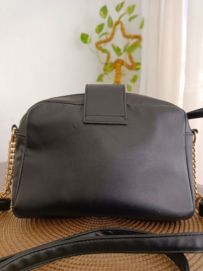 Primark sling/crossbody bag, Luxury, Bags & Wallets on Carousell