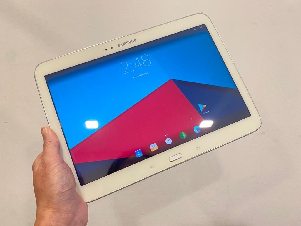 Samsung Tablet 10.1 Inch - Very New Condition - Free MS Office - With 5 ...