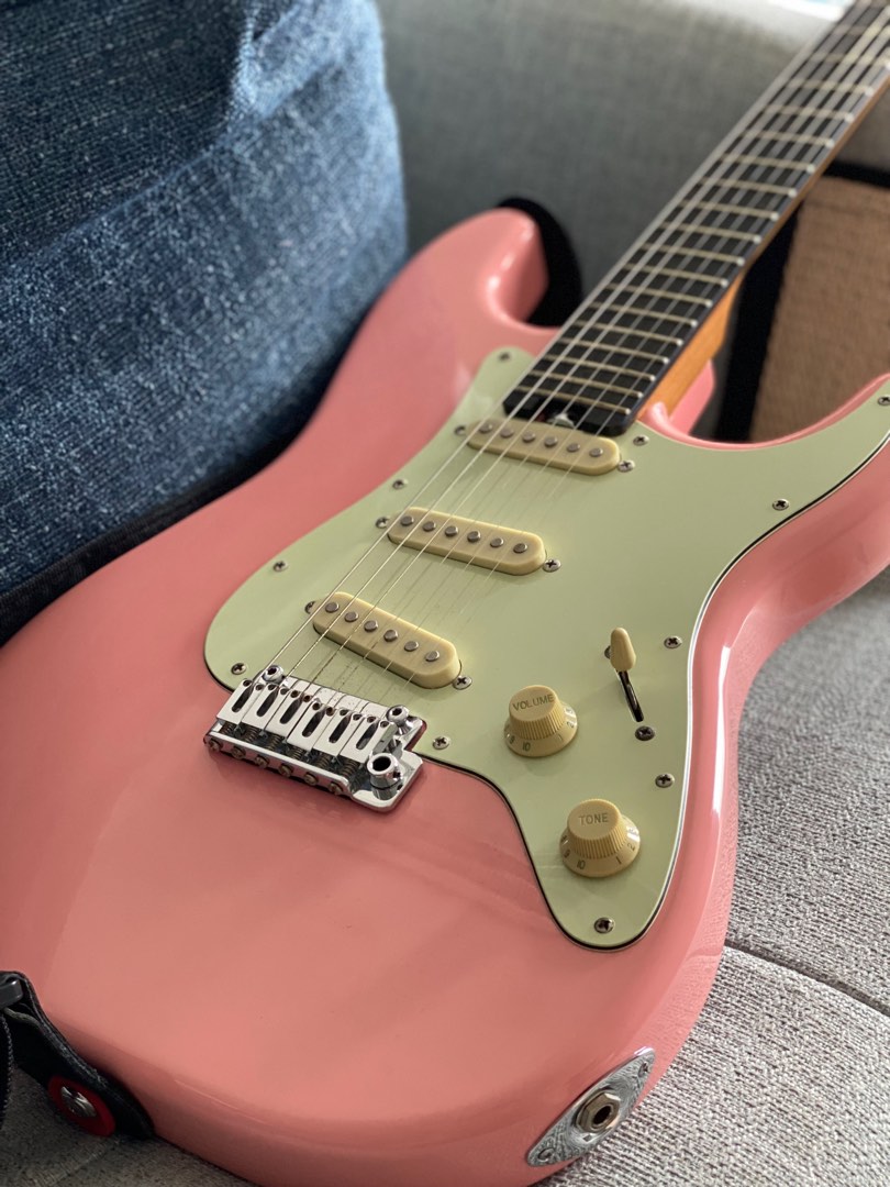 Schecter Nick Johnston Pink, Hobbies & Toys, Music & Media, Musical ...