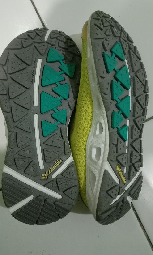 Sepatu Colombia slip on, Fesyen Wanita, Sepatu di Carousell