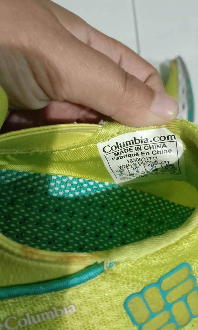 Sepatu Colombia slip on, Fesyen Wanita, Sepatu di Carousell