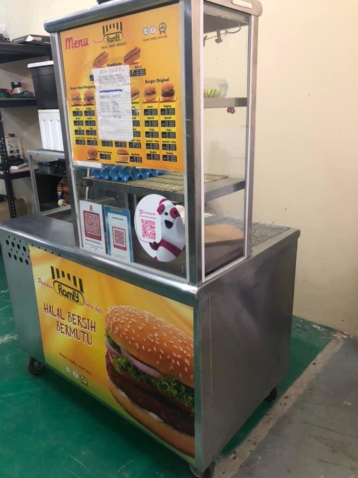 Stall burger siap kuali & peralatan, Furniture & Home Living, Outdoor ...