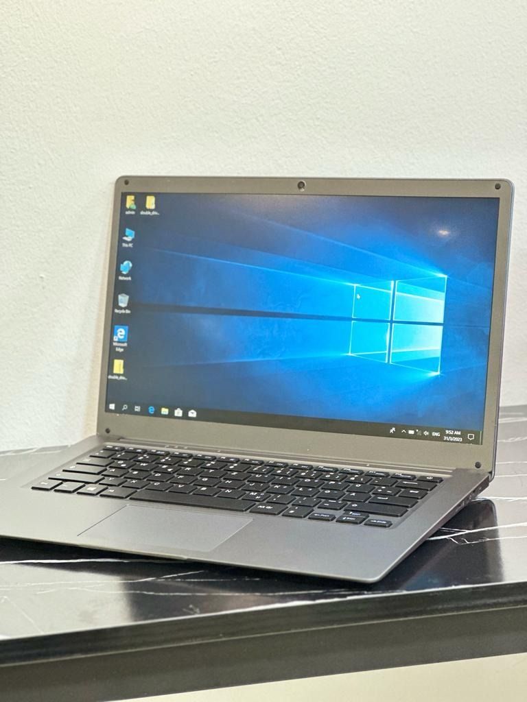 Super Slim 14 Inch Laptop - 4GB RAM - SSD Drive - Fast Boot Up ...