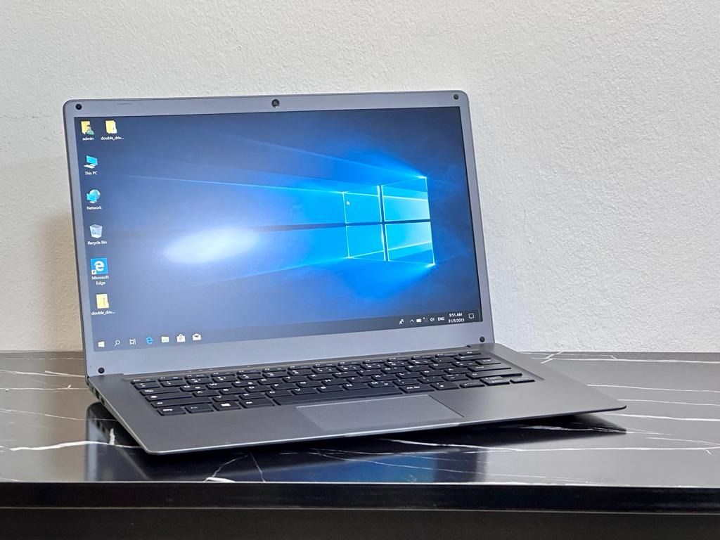 Super Slim 14 Inch Laptop - 4GB RAM - SSD Drive - Fast Boot Up ...